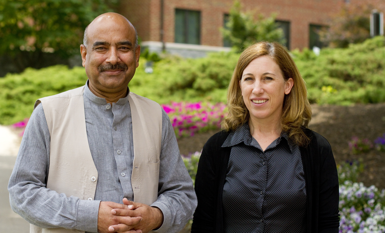EMU Prof Pauses Dialogue With Military To Do Art - EMU News