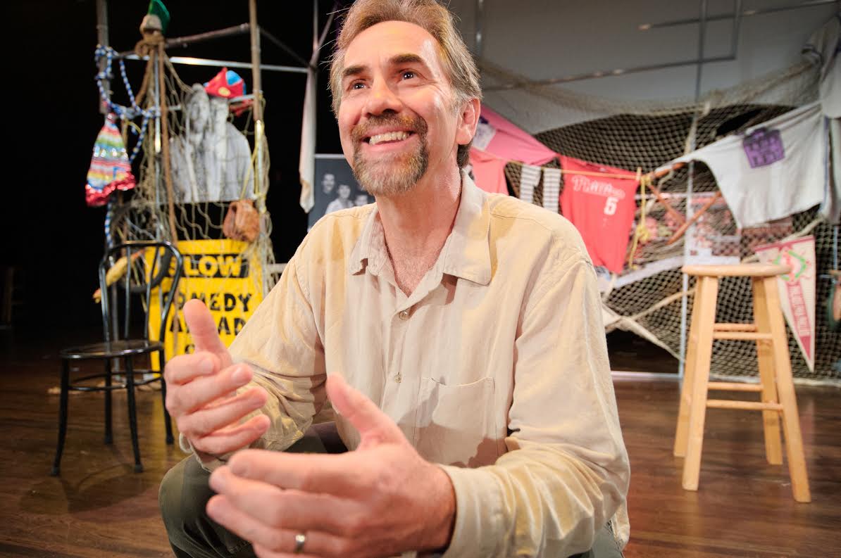 Ted Swartz's one-man play teaches the importance of laughter in a ...