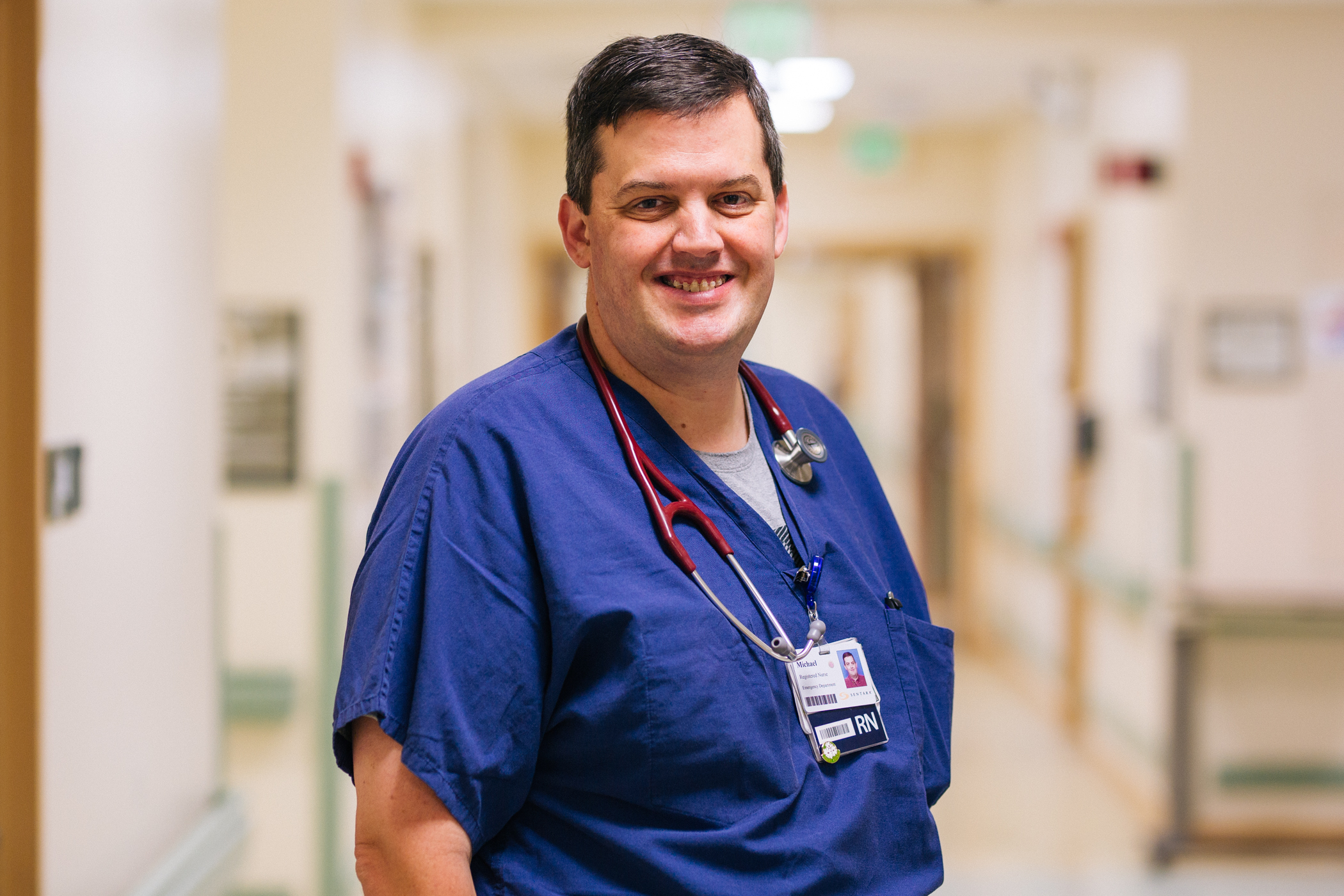 Called to nursing as his second career, Michael Sumner '15 earns awards ...