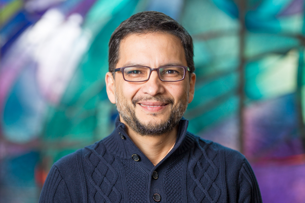 20180228-Pablo Hernandez-002-1000px - EMU News