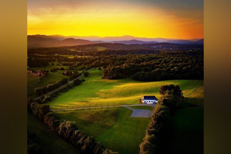 Royal Connections Business Spotlight: Renback Barn - EMU News